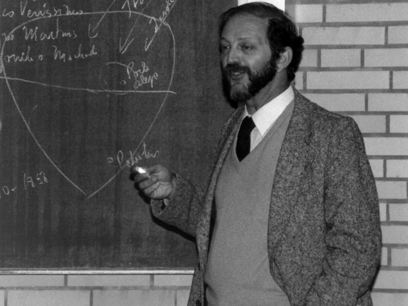 Colegas celebram legado de Moacyr Scliar na medicina em debate online