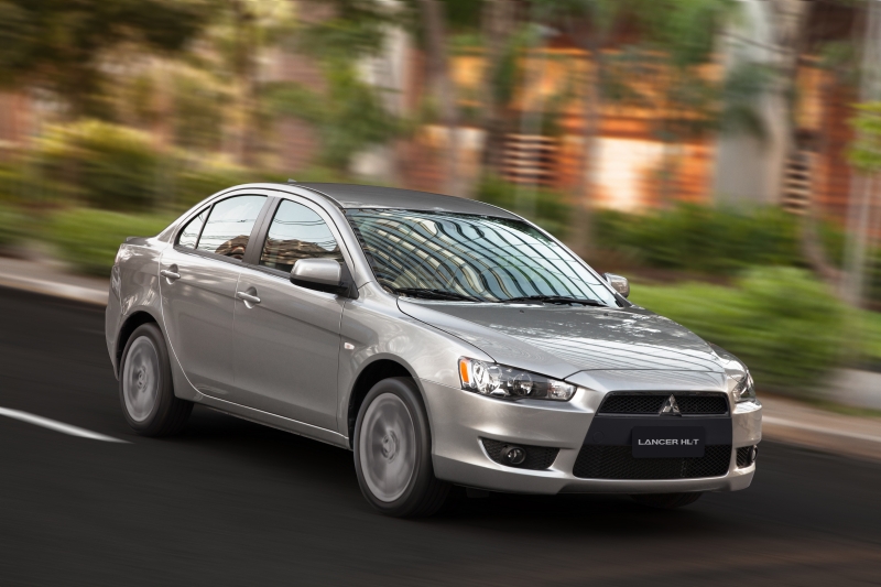 Mitsubishi Motors amplia a gama do sedã Lancer