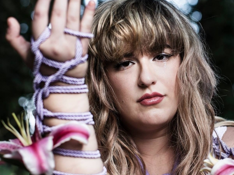 Novo álbum de Alice Caymmi explora a afirmação feminina