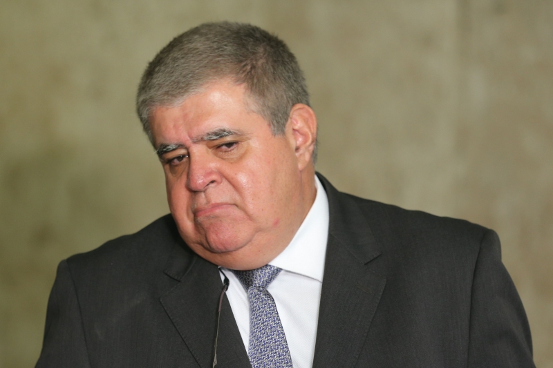 Juízes defendem Barroso de ataques de Marun