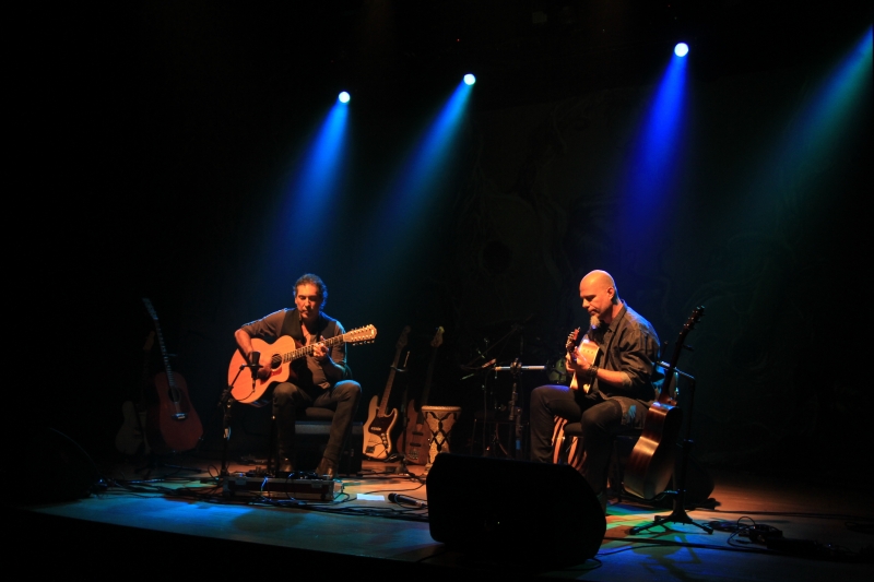 Duo instrumental brasiliense faz shows em Porto Alegre