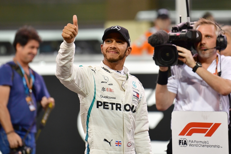 Após 5º título, Hamilton é premiado pela FIA como Personalidade do Ano