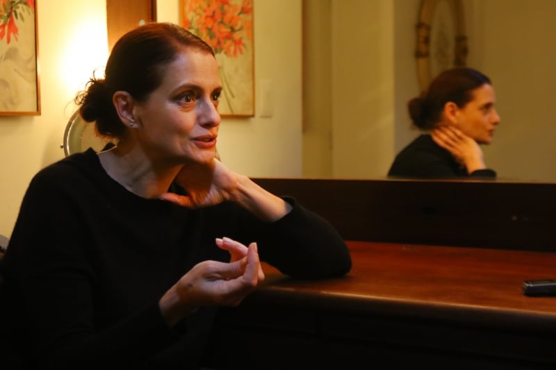 Denise Fraga estreia peça 'Eu de você' em Porto Alegre