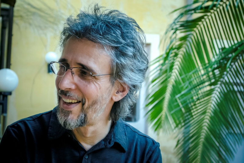 Vitor Ramil se apresenta no 'Palco virtual' do Itaú Cultural