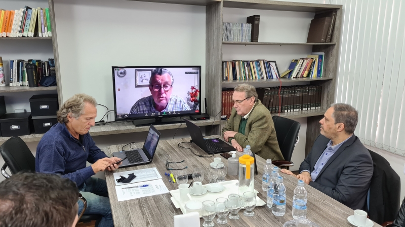 Reviravolta na convenção do PP mantém candidatura de Gustavo Paim à ...