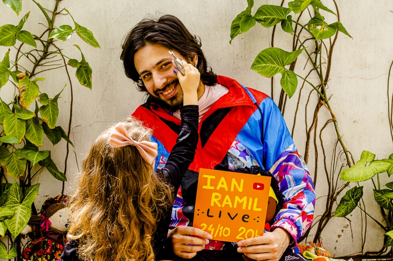 Ian Ramil apresenta sua primeira live musical solo neste sábado