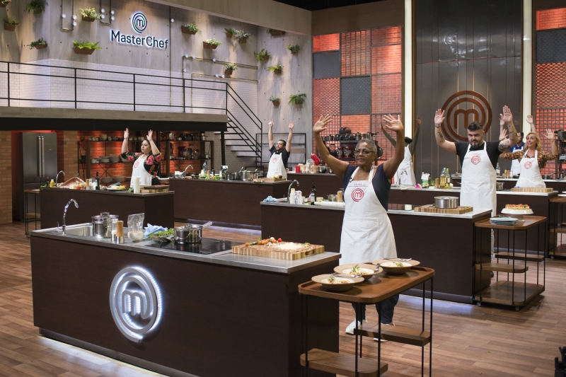 Cozinheiros devem replicar receitas internacionais no próximo MasterChef