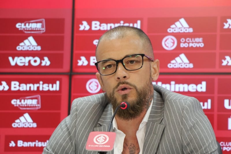 D'Alessandro vê Argentina leve para a Copa e fala sobre relação com Brasil