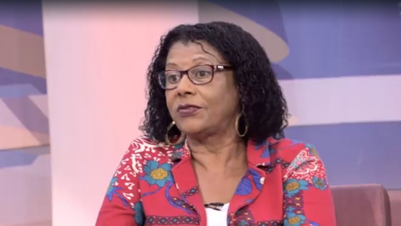 Influente no campo da diversidade, Cida Bento participa do 'Roda viva ...