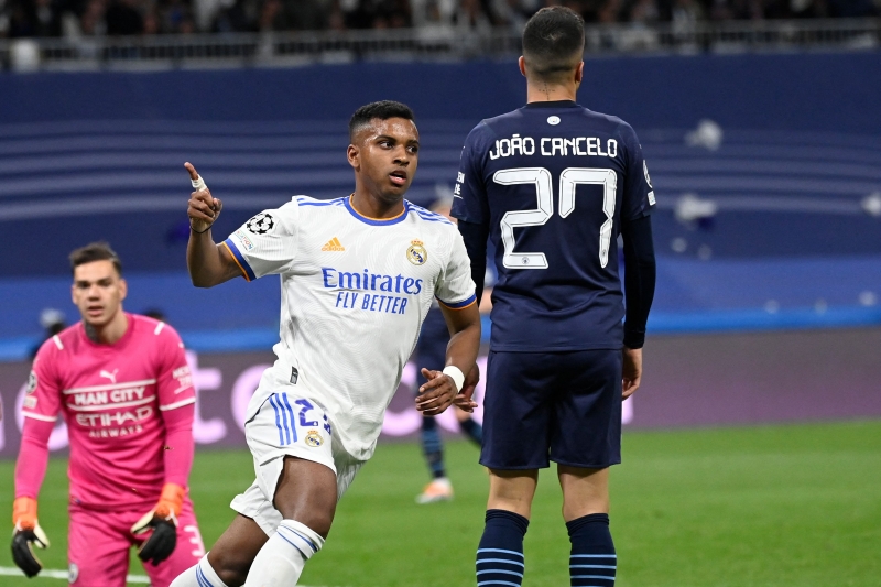 Rodrygo marca duas vezes e leva Real Madrid à final com o Liverpool