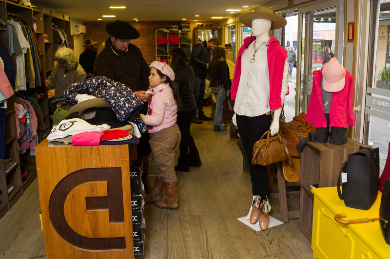 De Esteio à Paris, a moda campeira movimenta a Expointer