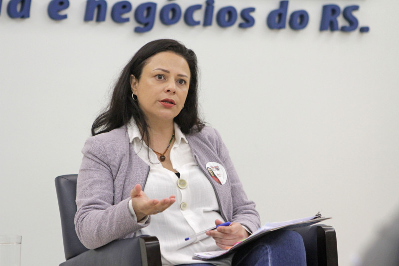 Candidata do PSTU ao Senado do RS, Fabiana Sanguiné defende isenção aos ...