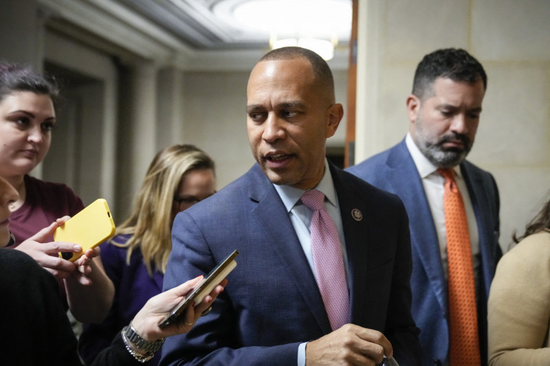 Democratas elegem 1º negro para liderar um partido no Congresso dos EUA