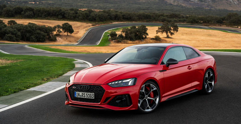Novo Audi RS 5 Sportback estreia no Brasil em esquema de pré-venda