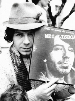 Disco de estreia de Nei Lisboa, 'Pra Viajar no Cosmos' completa 40 anos