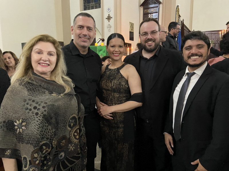 Réquiem para Laura estreia com sucesso na Capital