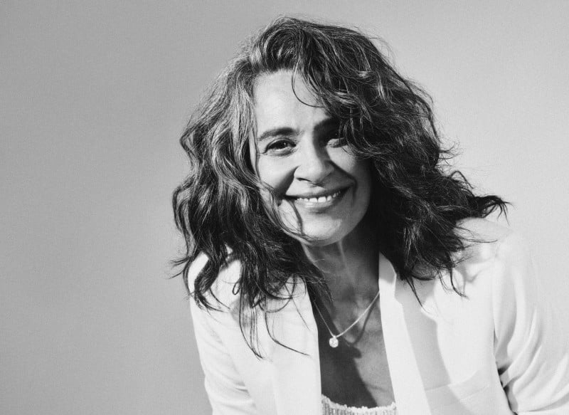 Simone celebra 50 anos de música em dois shows em Porto Alegre