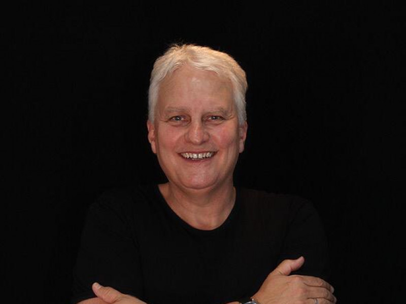 Fundador das Lojas De Bem Informática lança nova edição do livro 'Vença ...