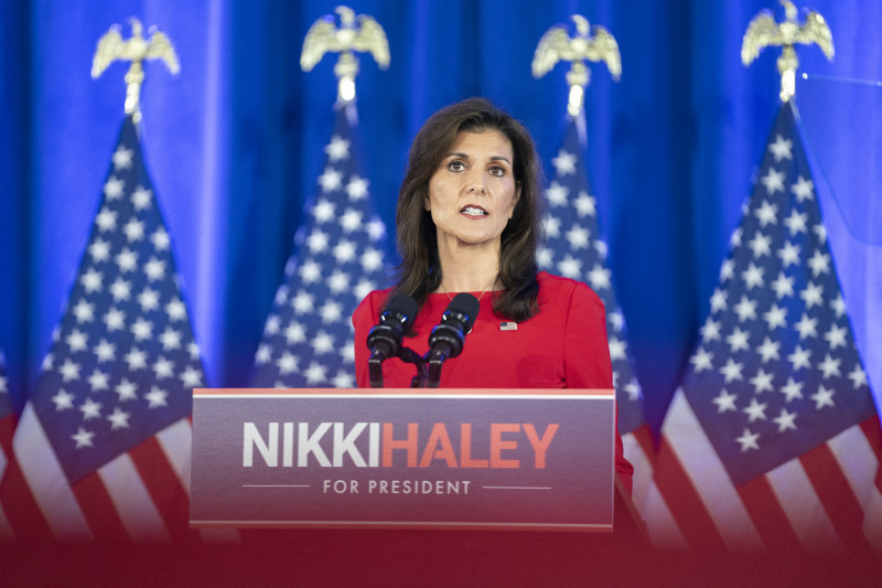 Nikki Haley desiste de disputa e abre caminho a Trump