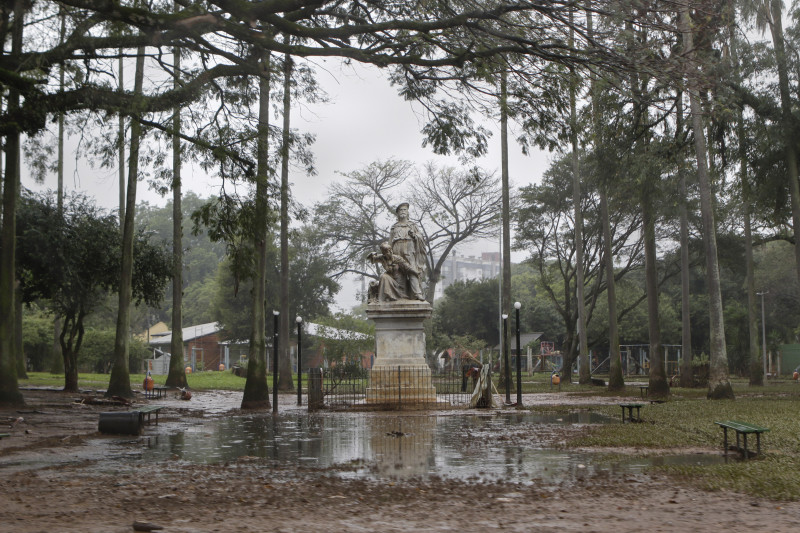 Prorrogado prazo para envio de propostas de adoção da Praça Garibaldi