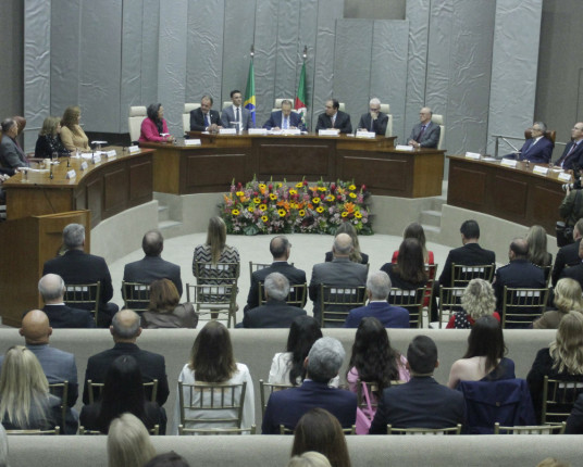 Novo presidente do TRE-RS é empossado em Porto Alegre
