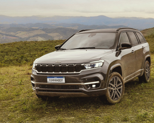 Com novo motor turbodiesel, Commander fica mais desenvolto