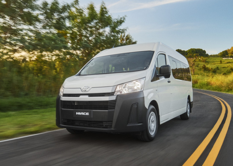 Toyota faz sua estreia no segmento de vans no Brasil com a Hiace