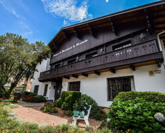 Câmara de Gramado debate Lei Orçamentária para 2026