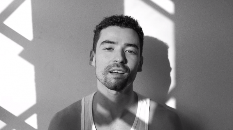 Lino lança novo single nas plataformas digitais